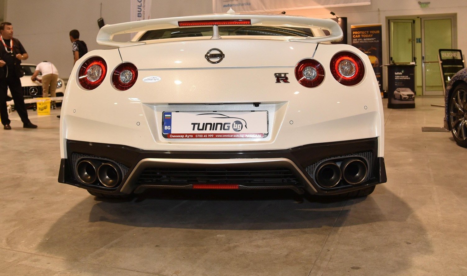 Nissan GT-R technical specifications and fuel economy